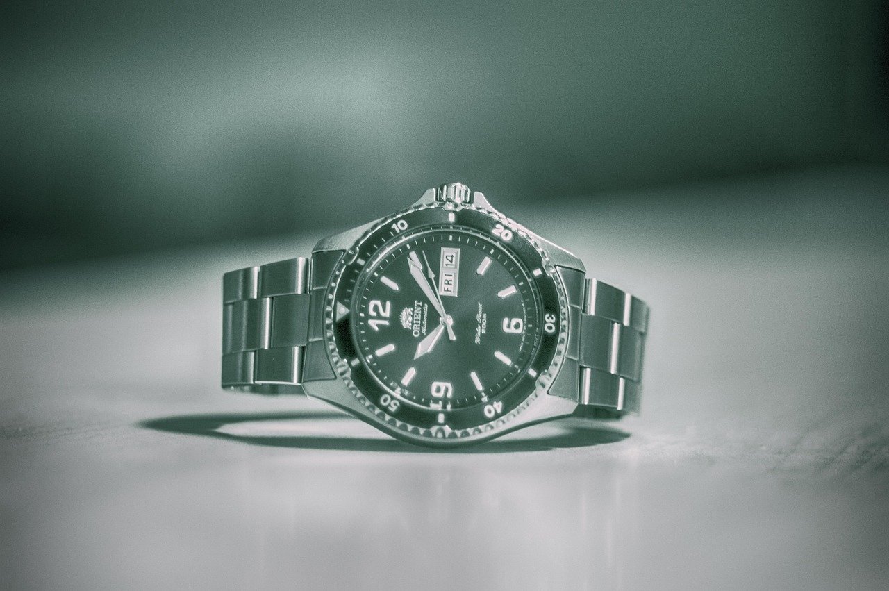Montre Orient : comment la choisir et la porter? - Les Tempestaires